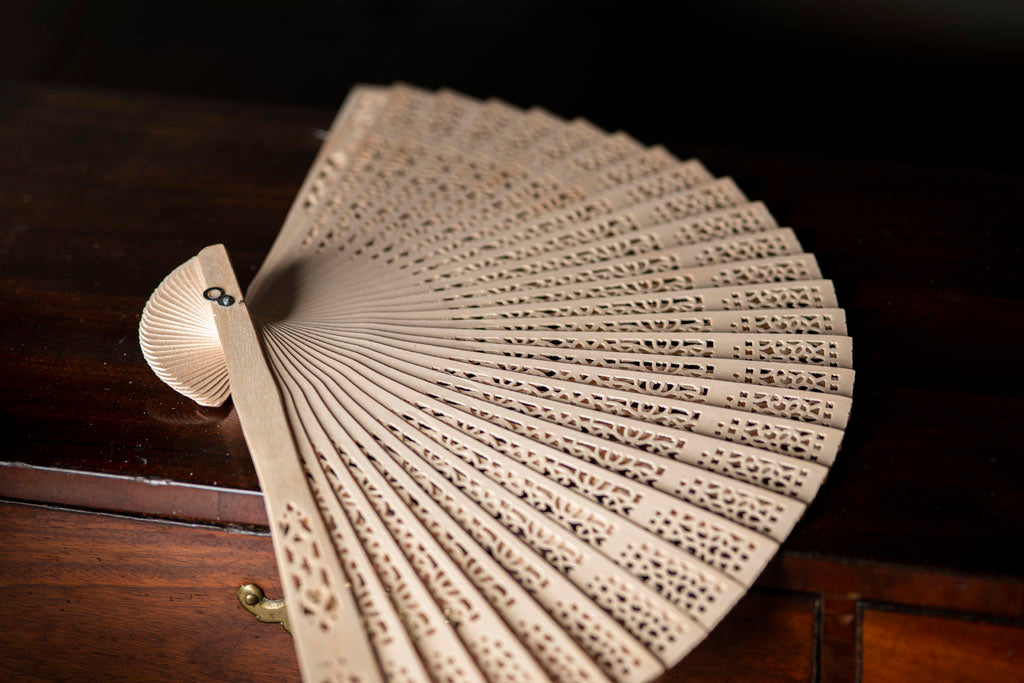 Sandalwood hand fan store